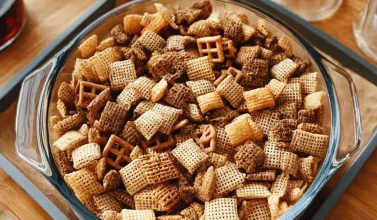 Simple Homemade Chex Mix Classic – 5 Easy Steps to Amazing Crunch